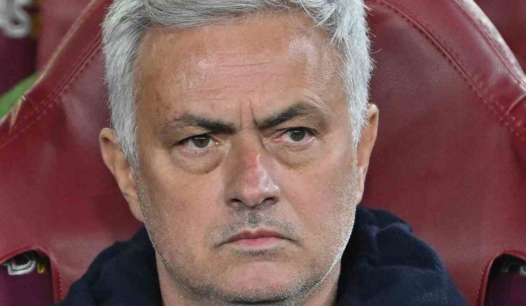 José Mourinho, chi è l'allenatore della Roma? Età, squadre allenate ...