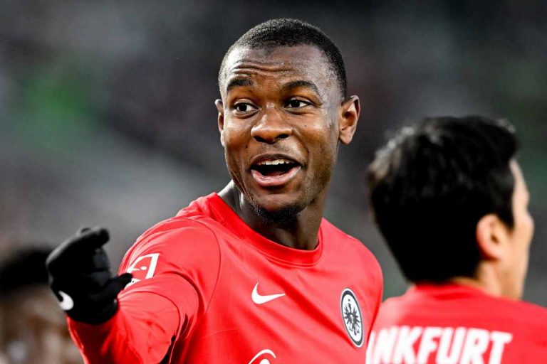 N'Dicka-Roma, è fatta: le caratteristiche del nuovo difensore di ...