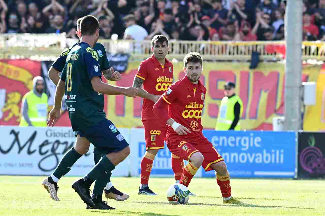 Stadio Ceravolo di Catanzaro: storia, posti, come arrivarci, dove ...