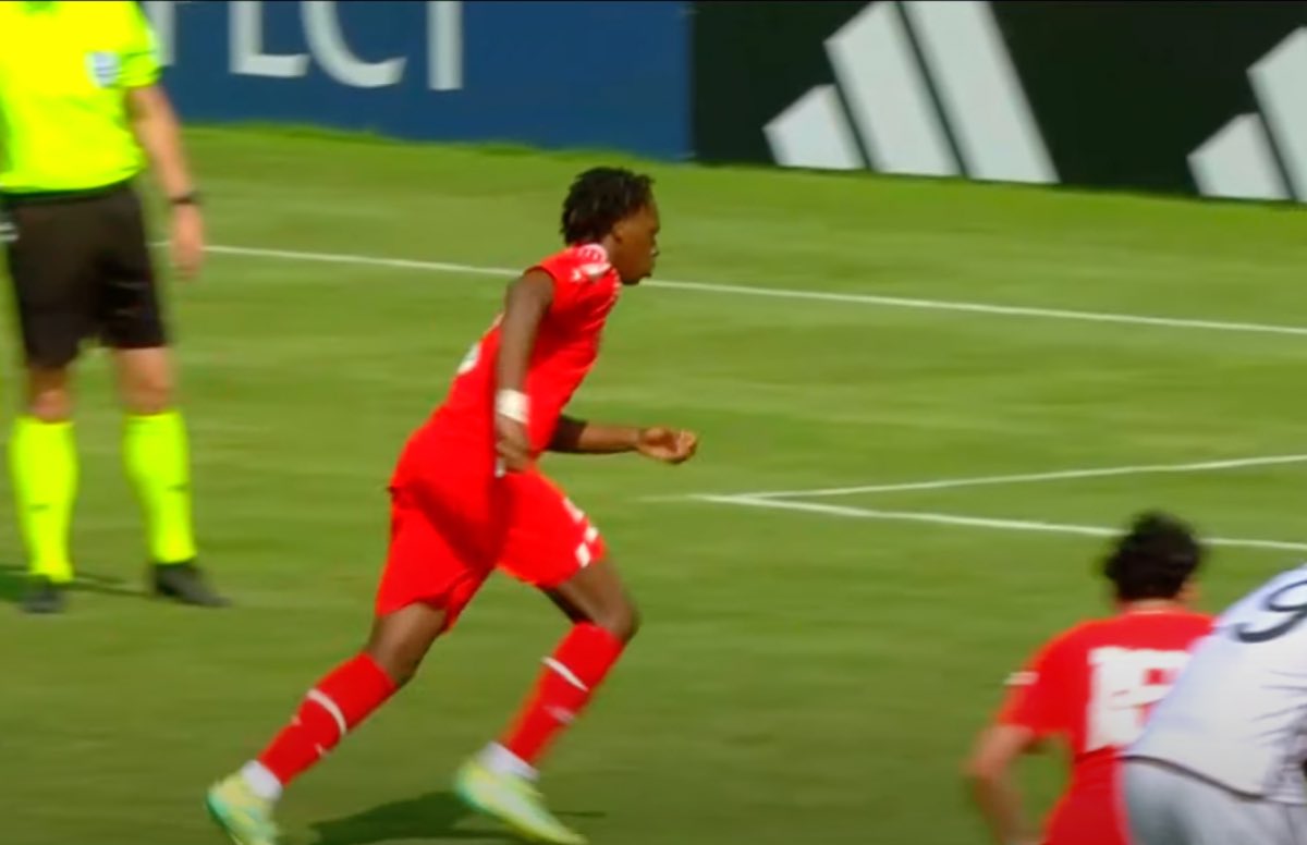 Juve, chi è Winsley Boteli? Attaccante svizzero finito sul taccuino di ...