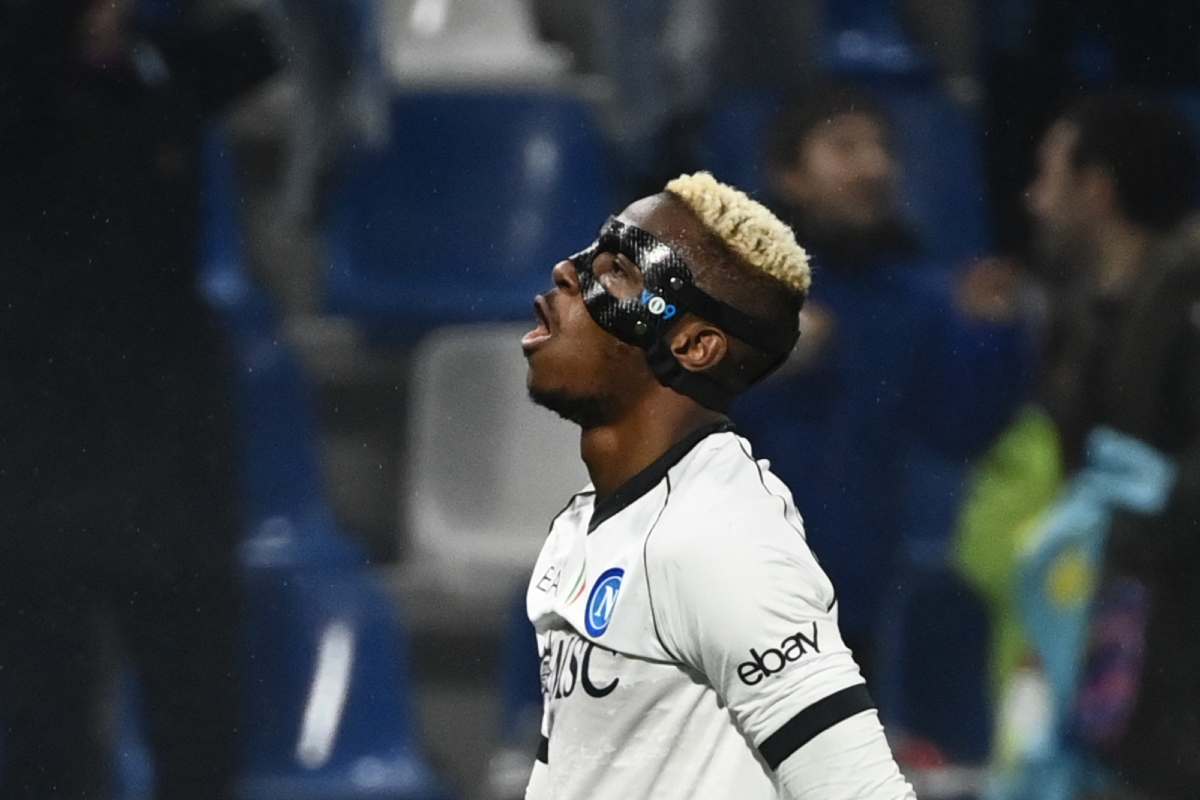 Osimhen, tripletta con nuova maschera: che cosa cambia da quella ...