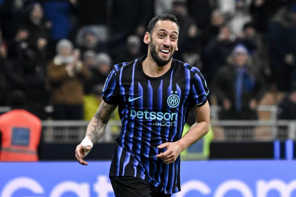 C'è l'offerta per Calhanoglu: la risposta immediata dell'Inter ...